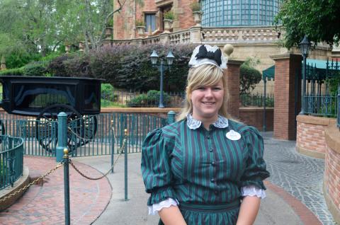 Disney Employee Profile: Spotlight on an Attractions Host at Walt ...