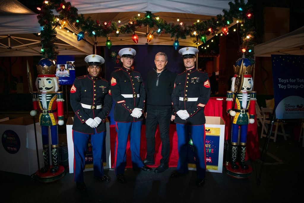 Disney Community Enjoys ‘Light Up the Season’ Celebration at Historic ...