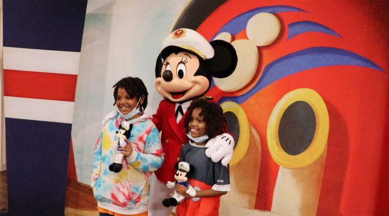 Disney Delivers Joy to Children’s Hospitals Across Florida - The Walt ...