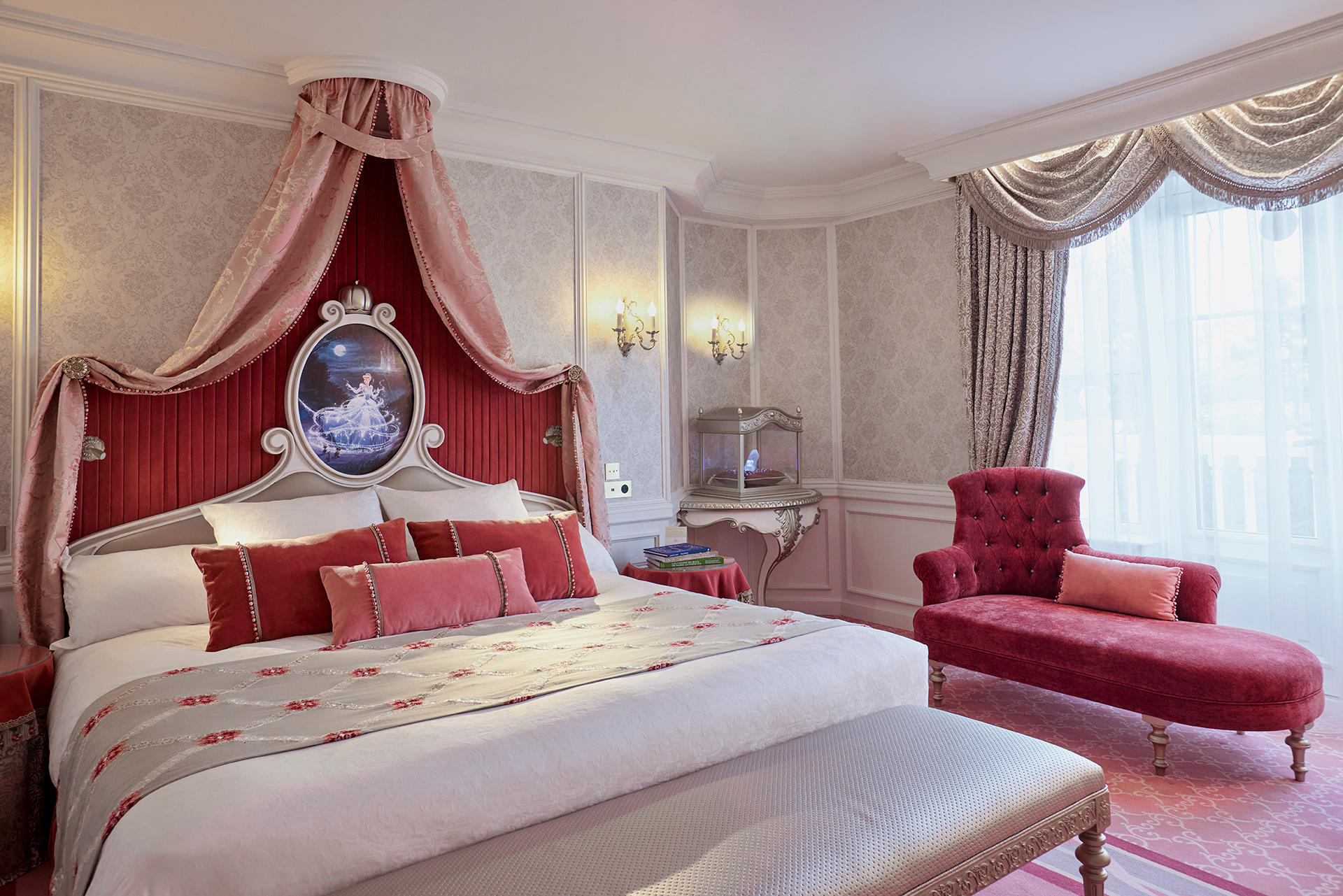 Disneyland Paris Unveils the Reimagined Disneyland Hotel, the Ultimate ...