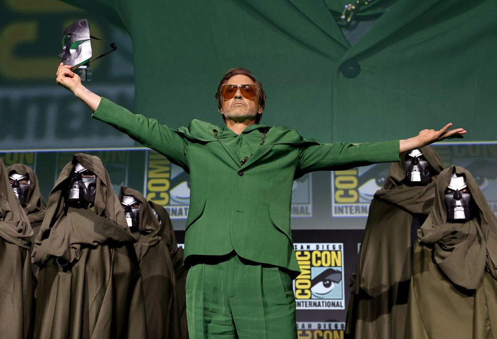 Marvel Studios Announces Robert Downey Jr. and the Russo Brothers to ...