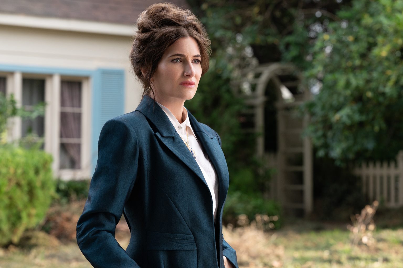 A Magical Look at the Making of 'Agatha All Along' with Kathryn Hahn ...