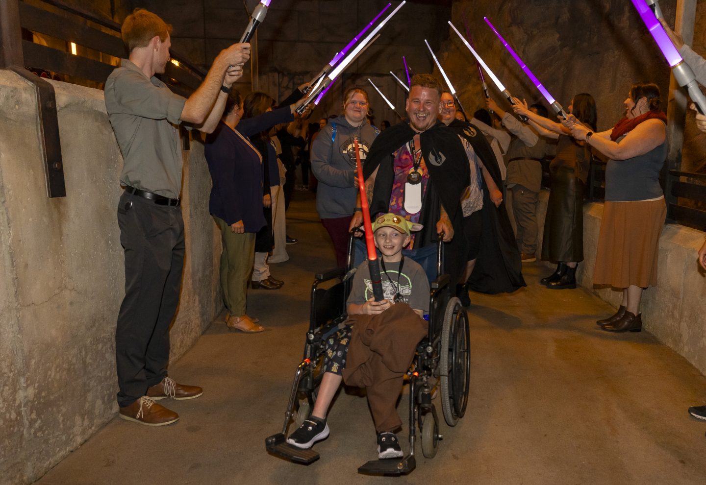 How Disney Created an Immersive 'Star Wars' Experience for Wish Kids ...
