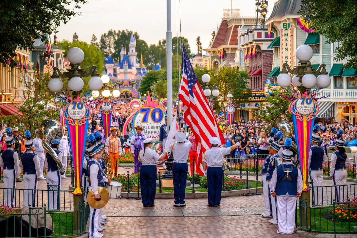 Building Disneyland: How the First Themed Park Was Created | The Walt ...