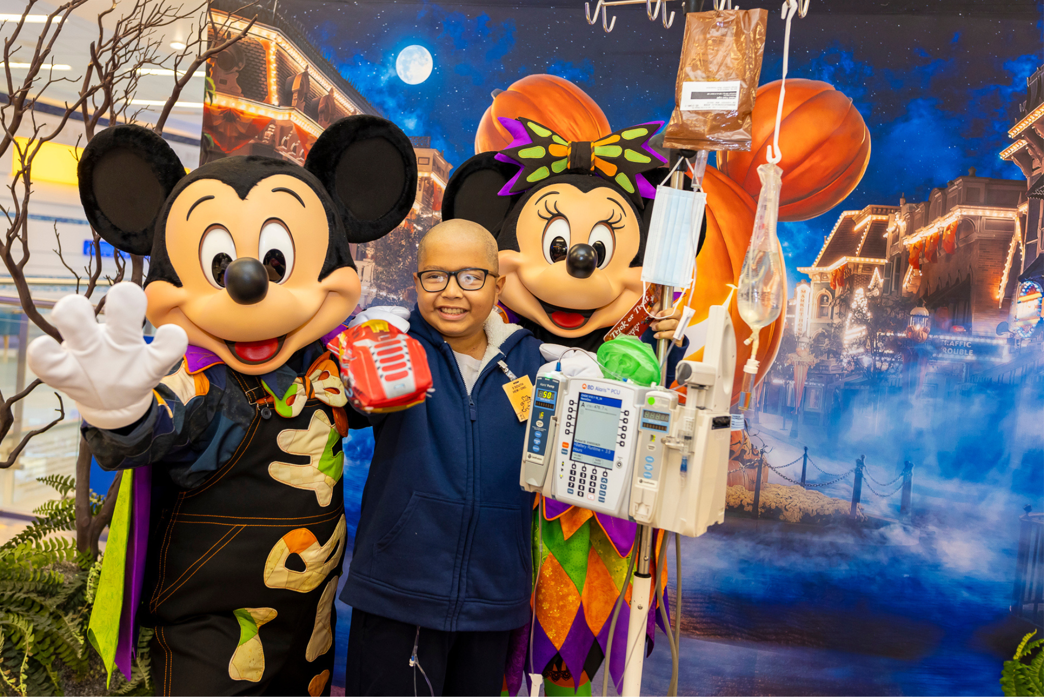 Disney Delivers Halloween Magic to Children's Hospitals | The Walt ...