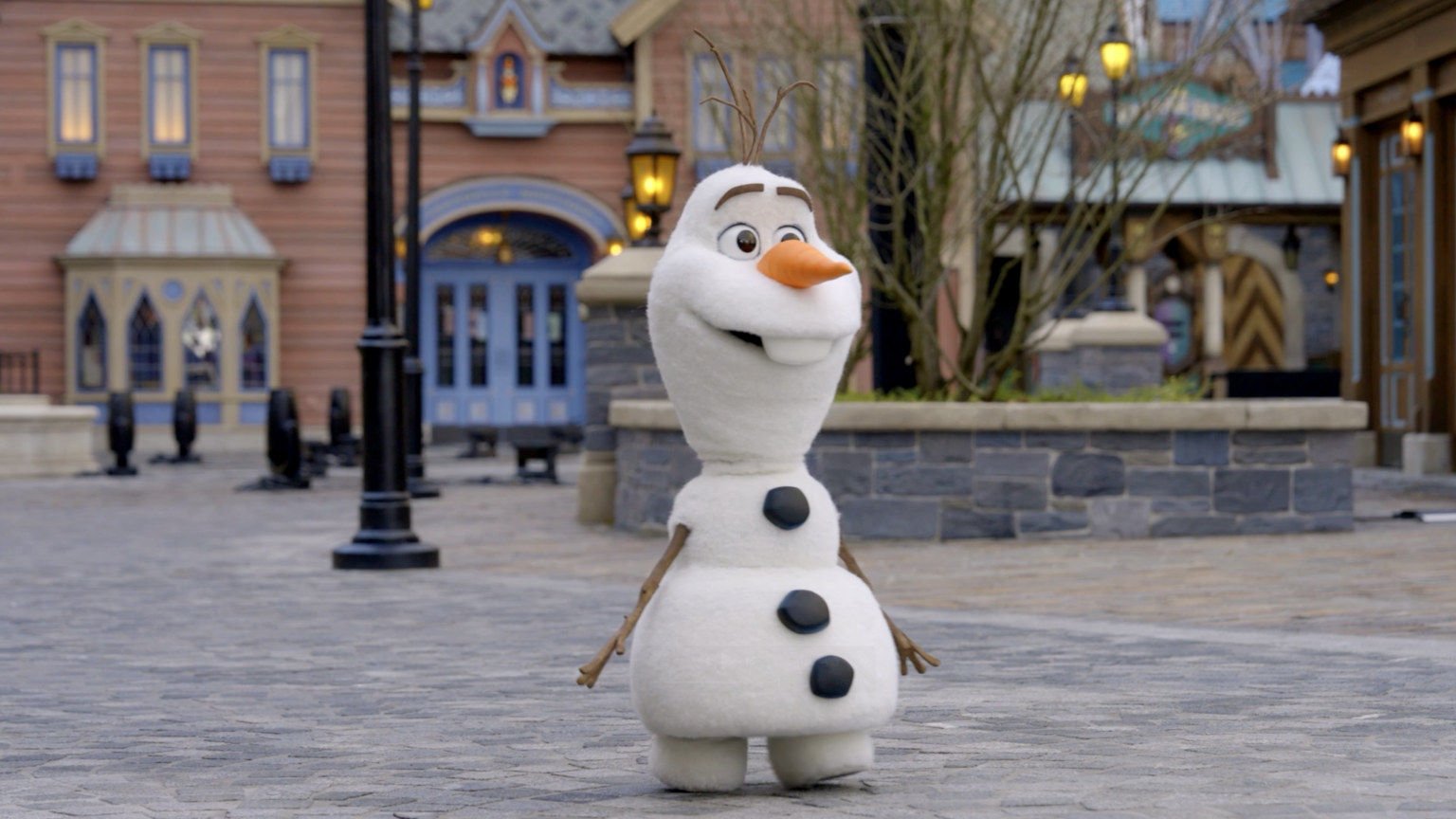 Walt Disney Imagineering Brings ‘Frozen’ Olaf Robotic Character to Life ...