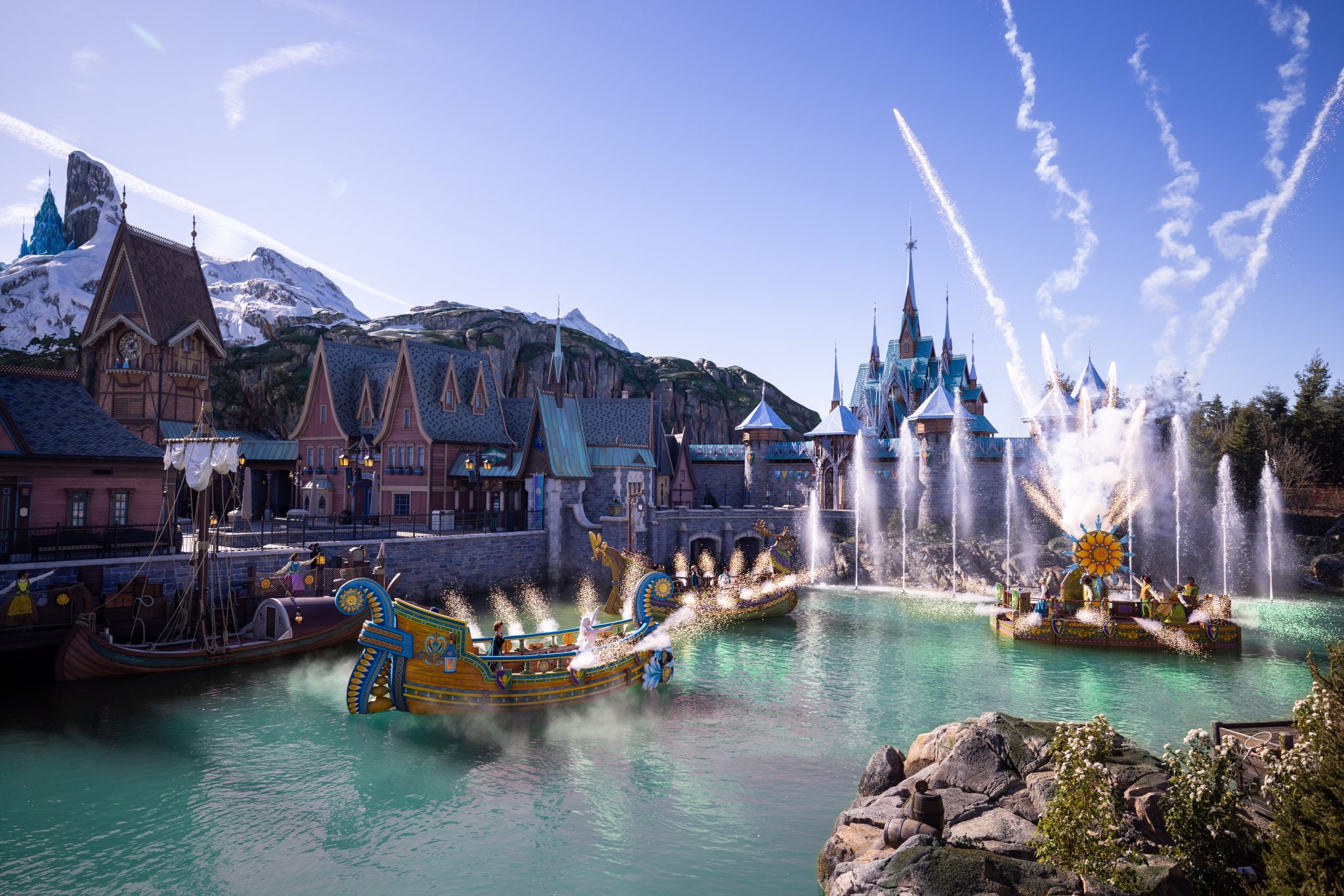 Disneyland Paris Welcomes President Macron for the Unveiling of Disney ...